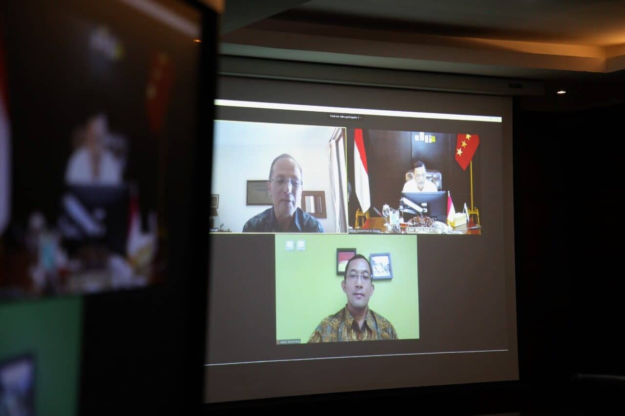 Menko Luhut Vidcon Dengan UNDP. Menko Luhut Vidcon Dengan UNDP.